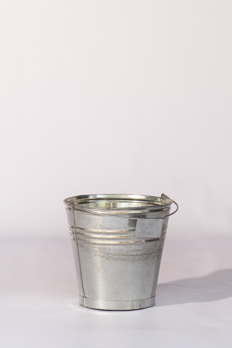 Bins, Baskets and Buckets – TrolleyQuip International